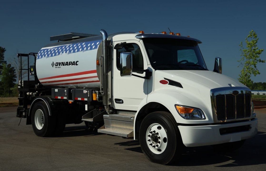 Dynapac Introduces the DT1000 and DT2000 Distributor Trucks • Dynapac ...